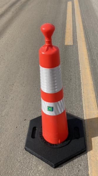 28 inch grabber cone with 10 pound base